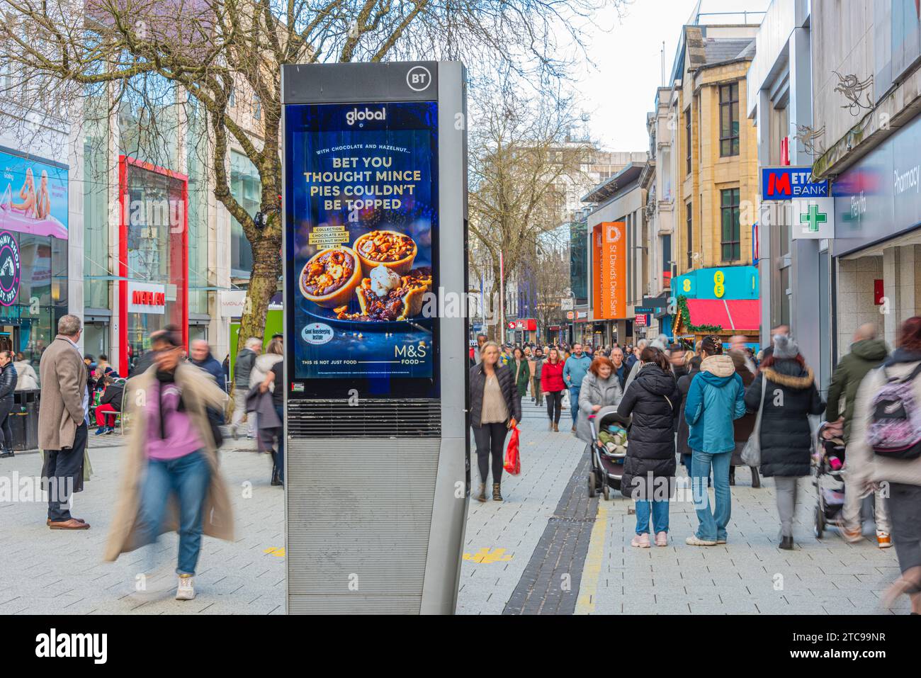 Digital billboard the queen hi-res stock photography and images - Alamy