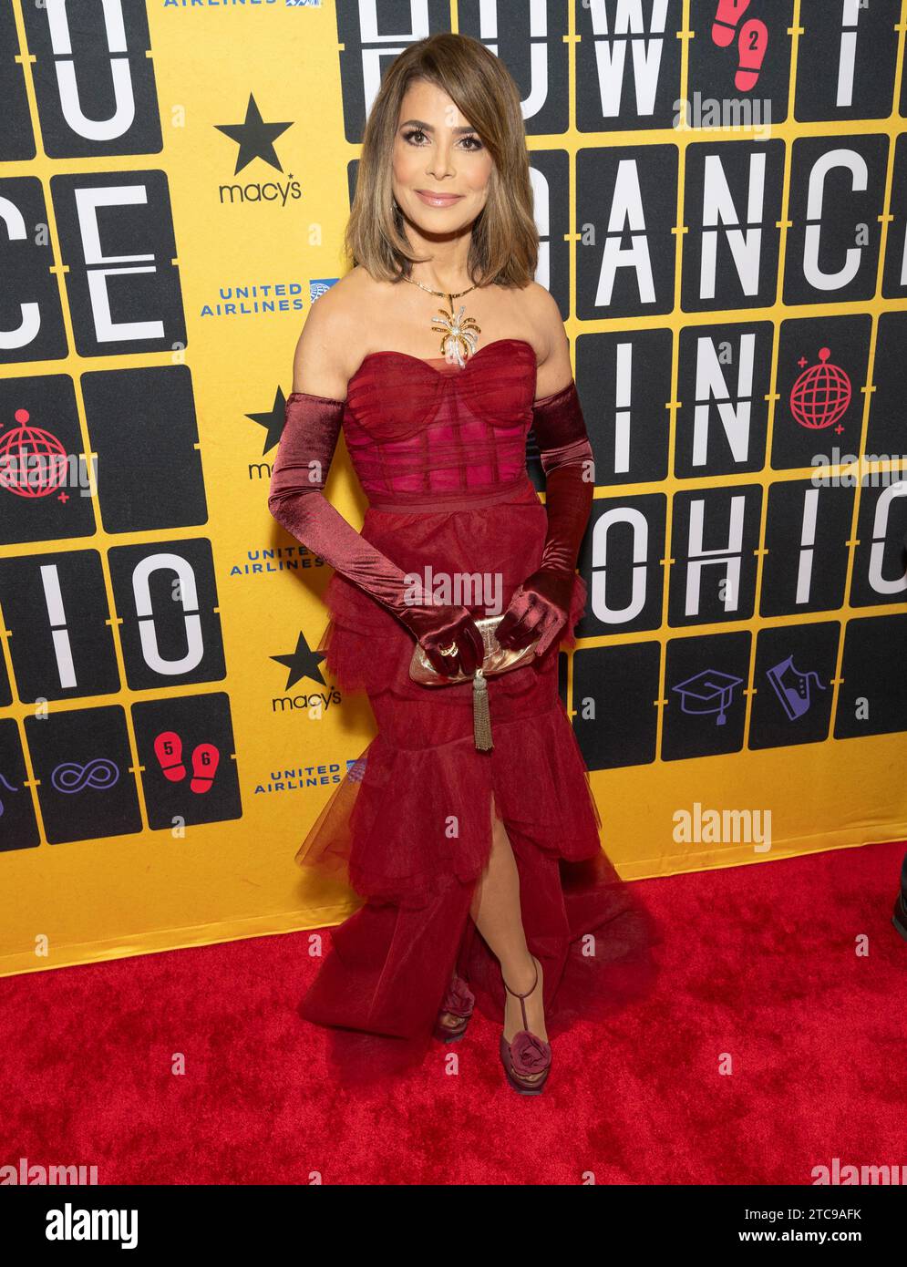 Paula Abdul attends the "How to Dance in Ohio" Broadway Opening Night ...