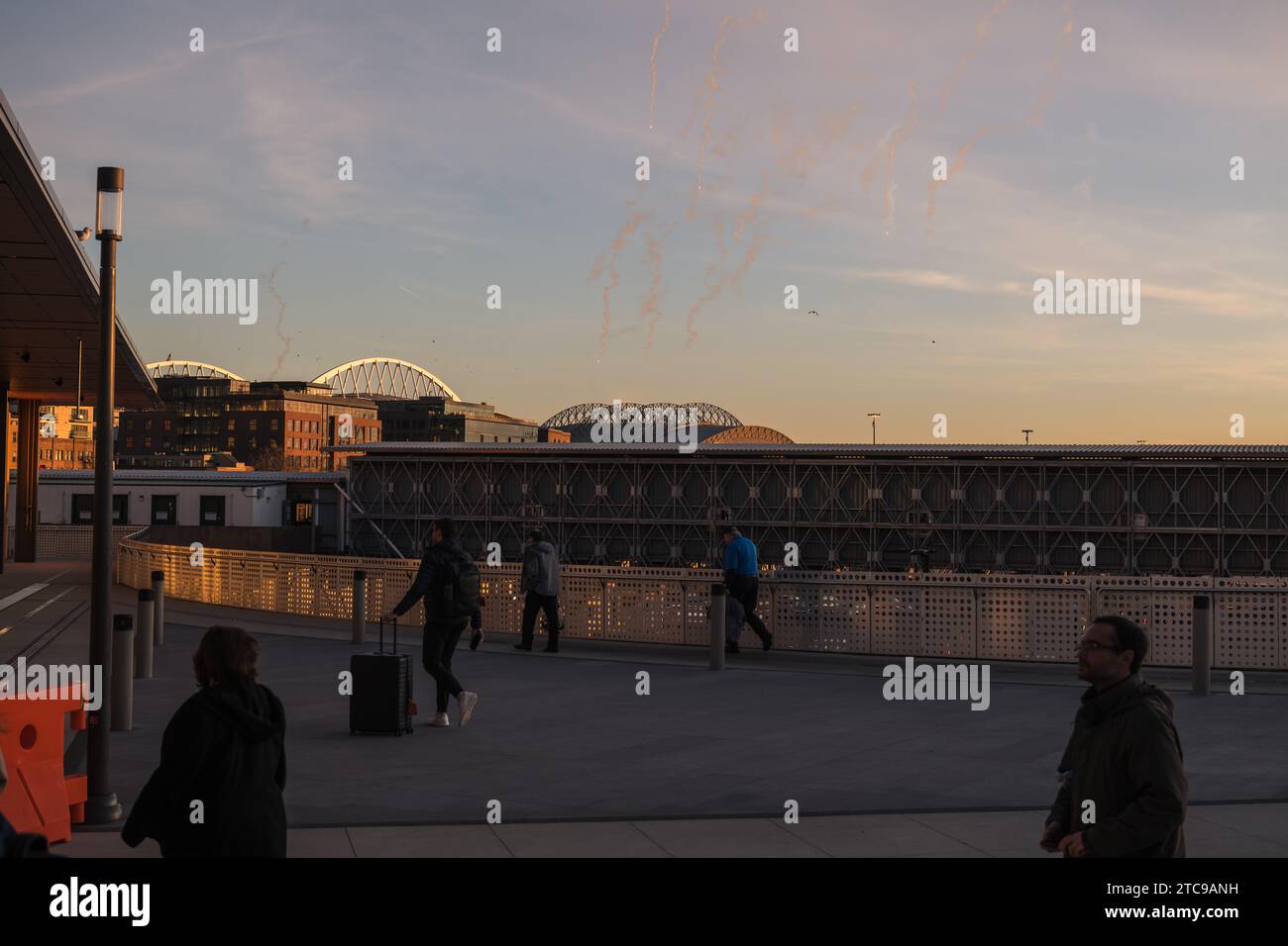 Seattle, USA. 26 Nov, 2023. Golden hour at the Colman Ferry Terminal on ...