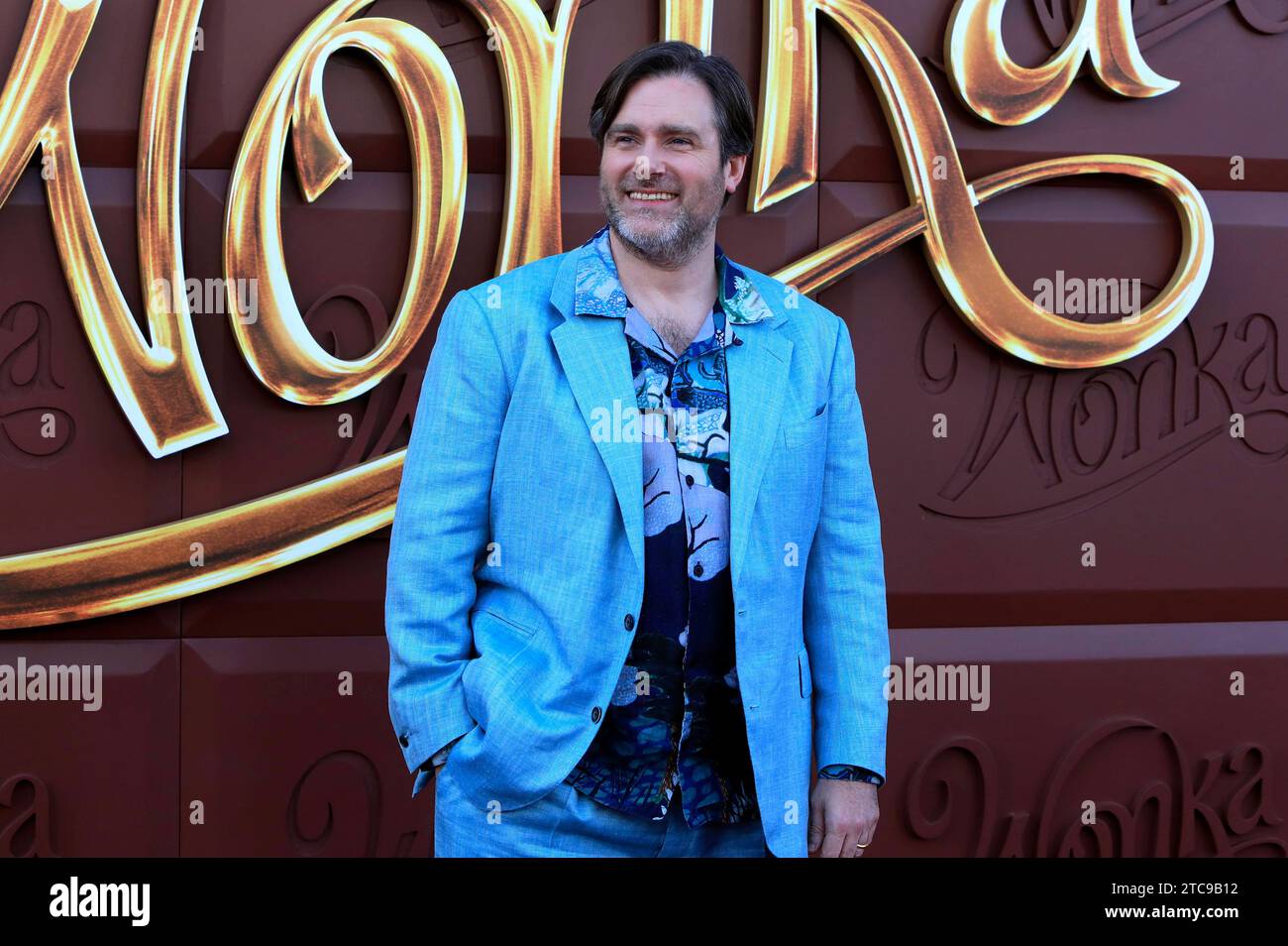Paul King bei der Premiere des Kinofilms Wonka im Regency Village ...