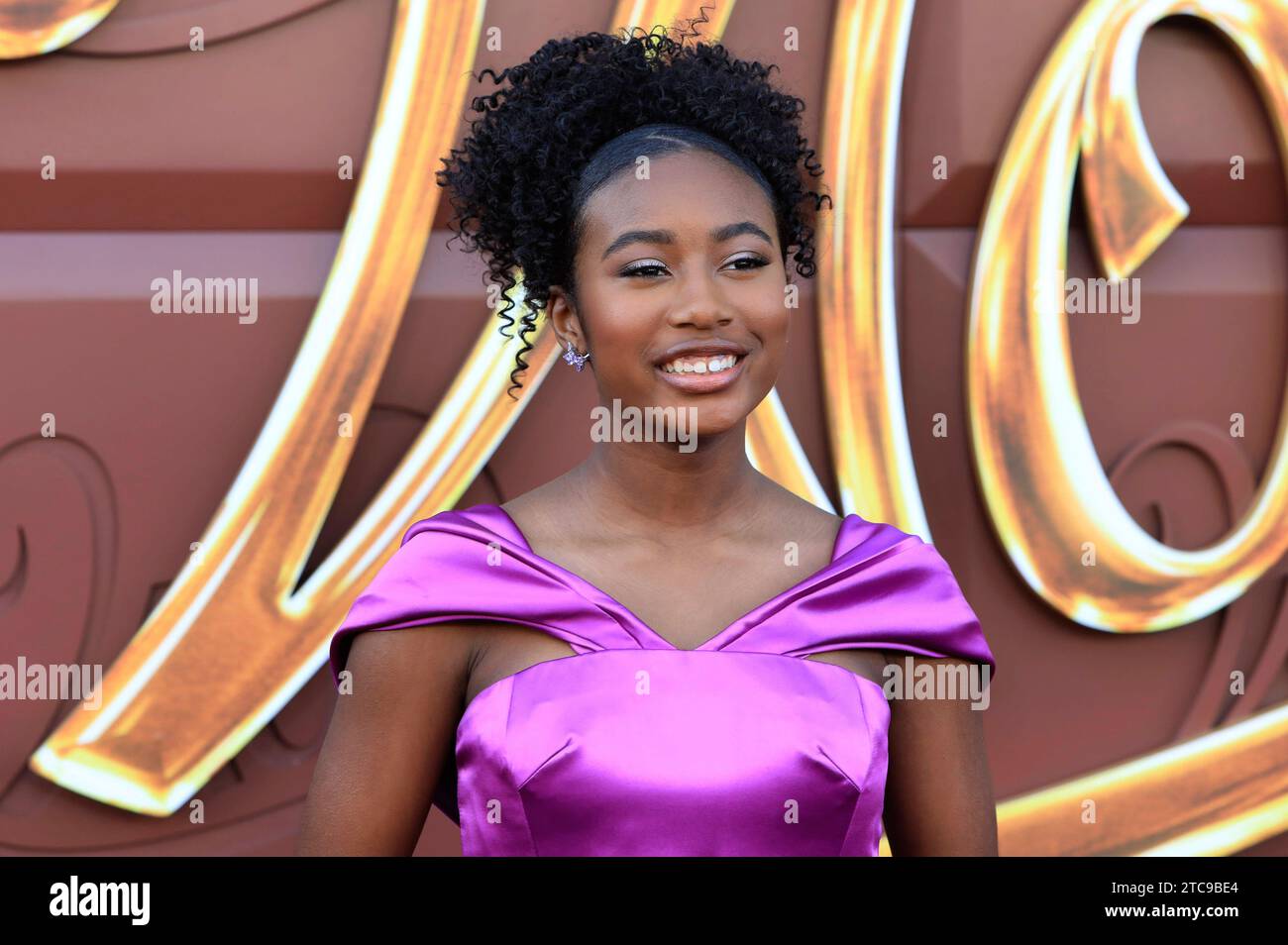 Calah Lane bei der Premiere des Kinofilms Wonka im Regency Village ...