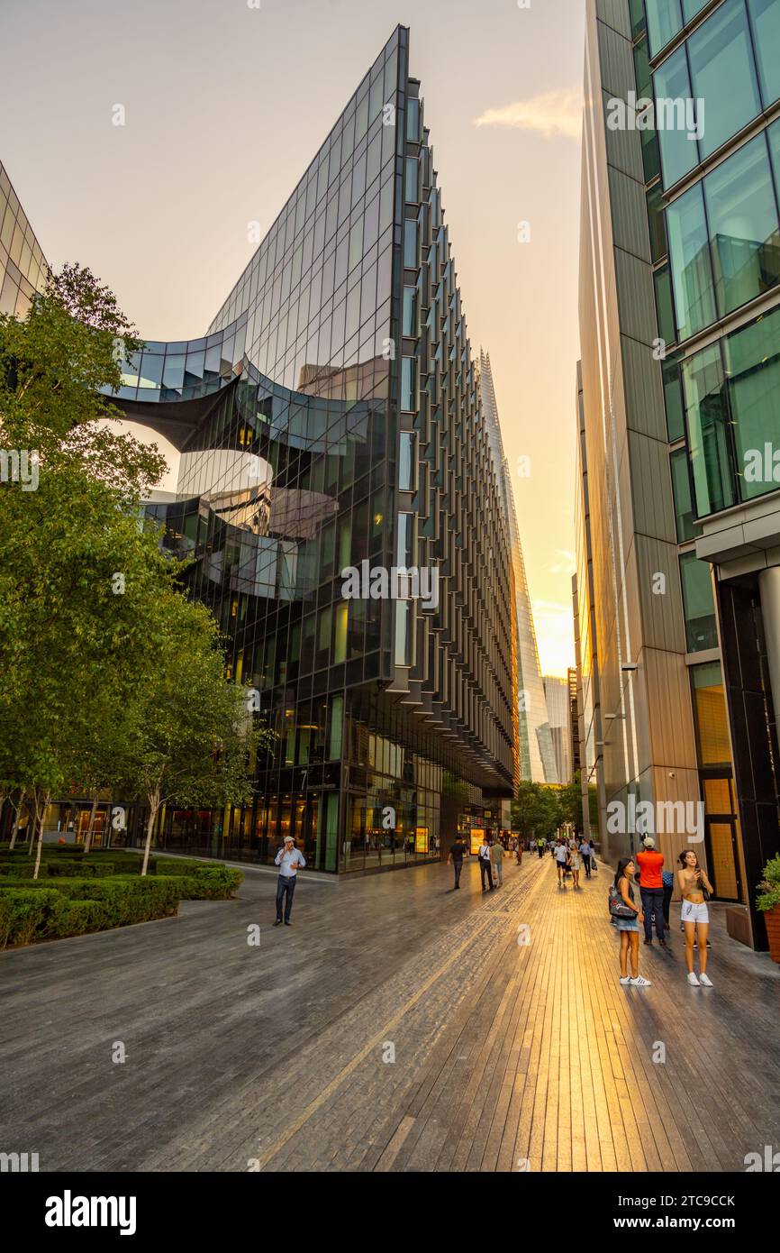 Sunset along More London, London England Stock Photo - Alamy