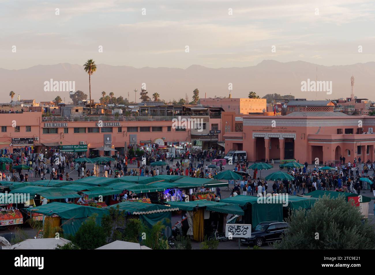 Piazza piazza jemaa el fna hi-res stock photography and images - Alamy