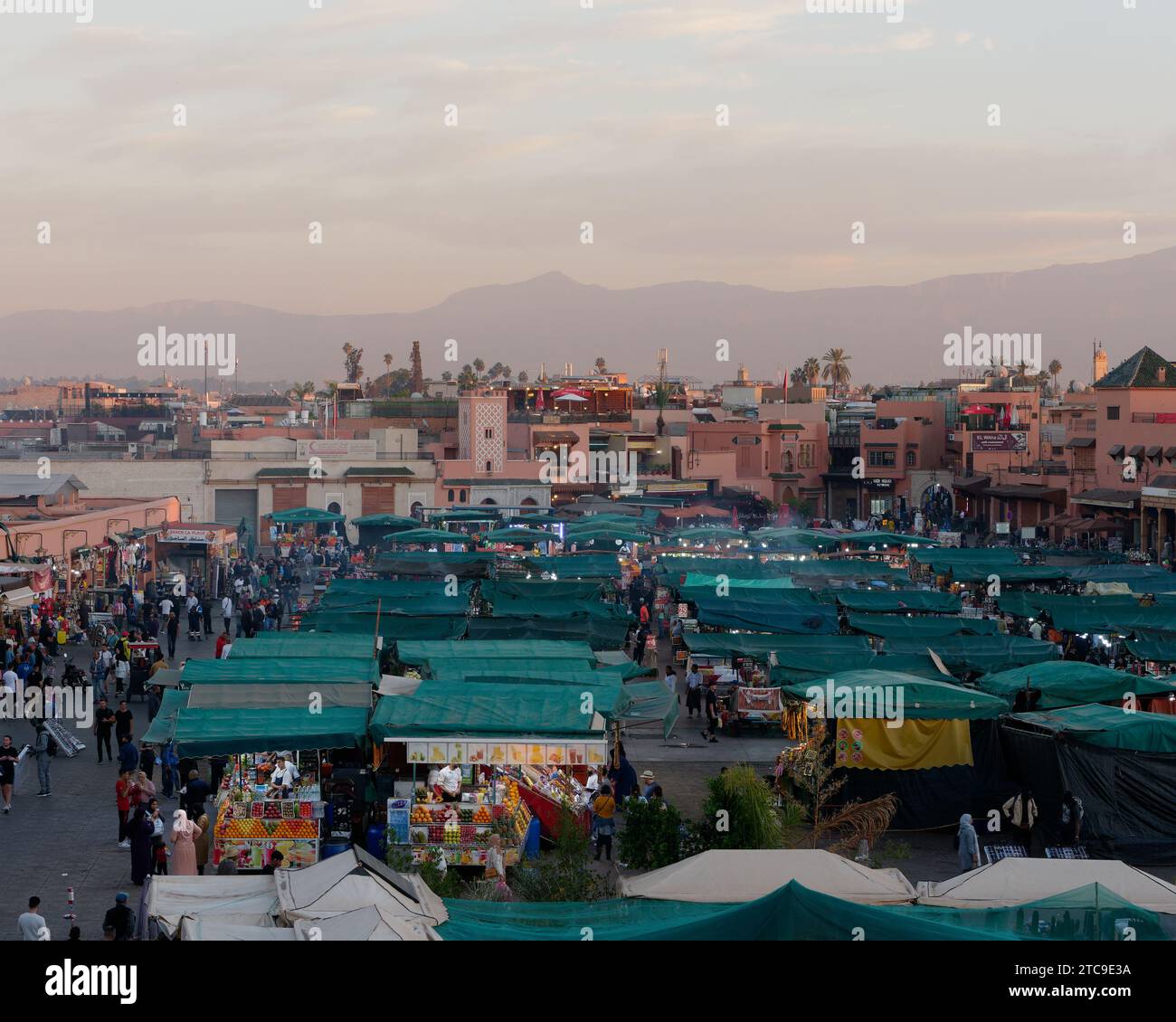 Piazza piazza jemaa el fna hi-res stock photography and images - Alamy