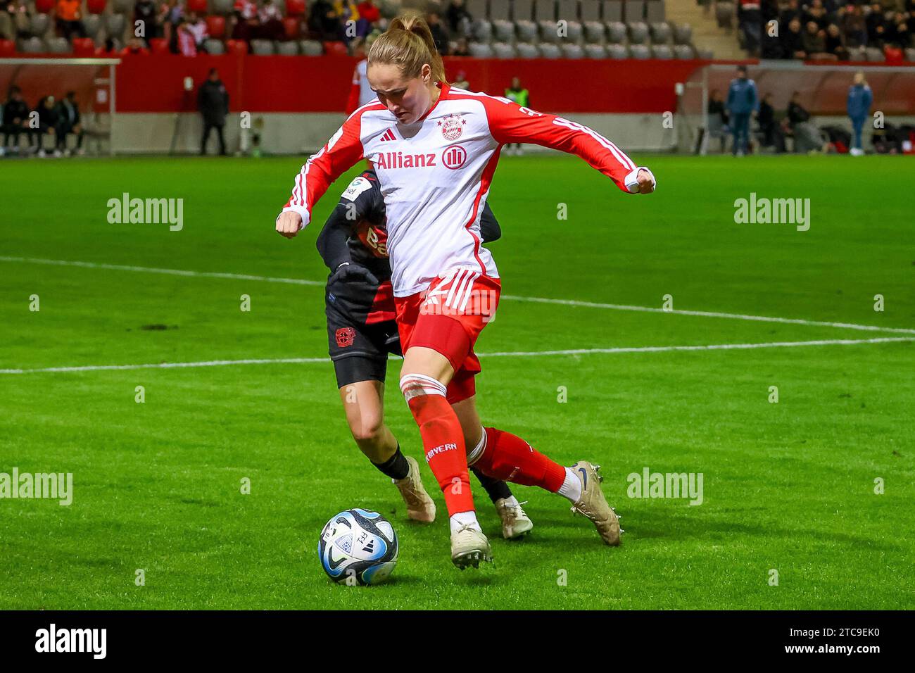 Muenchen, Deutschland. 11th Dec, 2023. Sydney Lohmann (FC Bayern ...