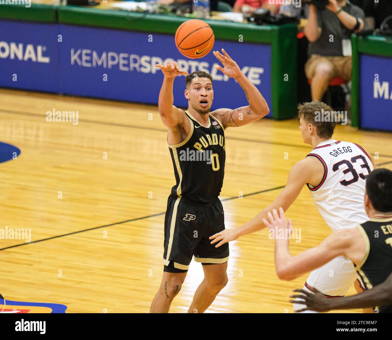 Honolulu, Hawaii, USA. 20th Nov, 2023. Purdue guard Mason Gillis (0 ...