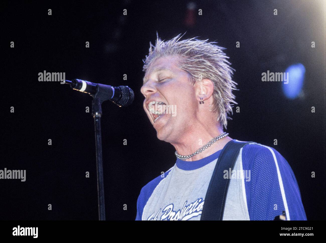 DEXTER HOLLAND, THE OFFSPRING, 1999: A young Dexter Holland of the rock ...