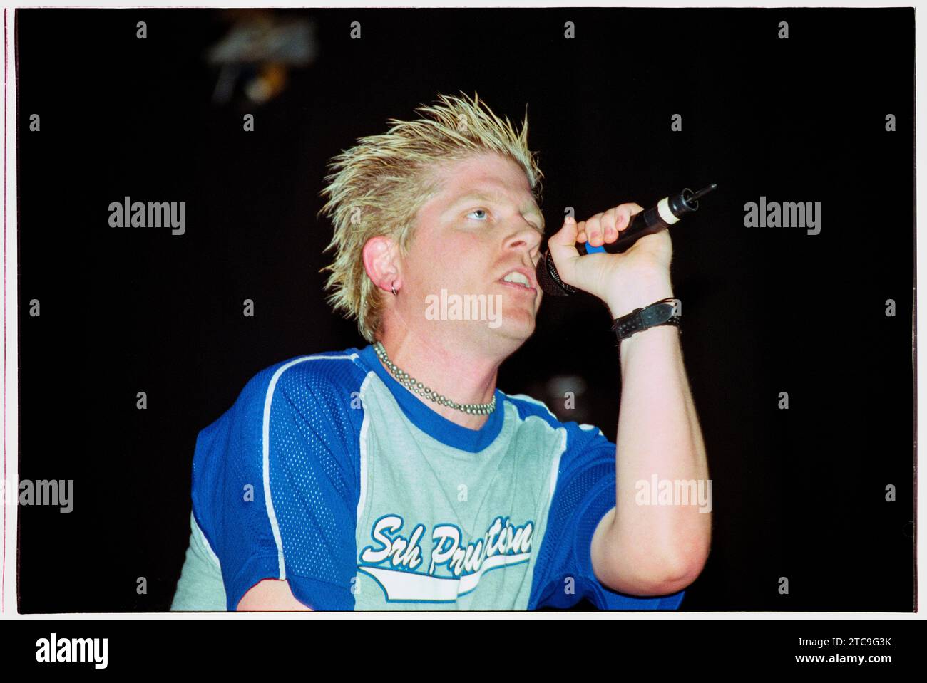 DEXTER HOLLAND, THE OFFSPRING, 1999: A young Dexter Holland of the rock ...