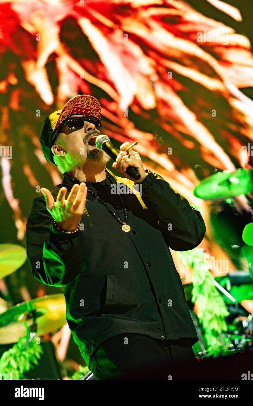 Ice cube high rollers tour hi-res stock photography and images - Alamy