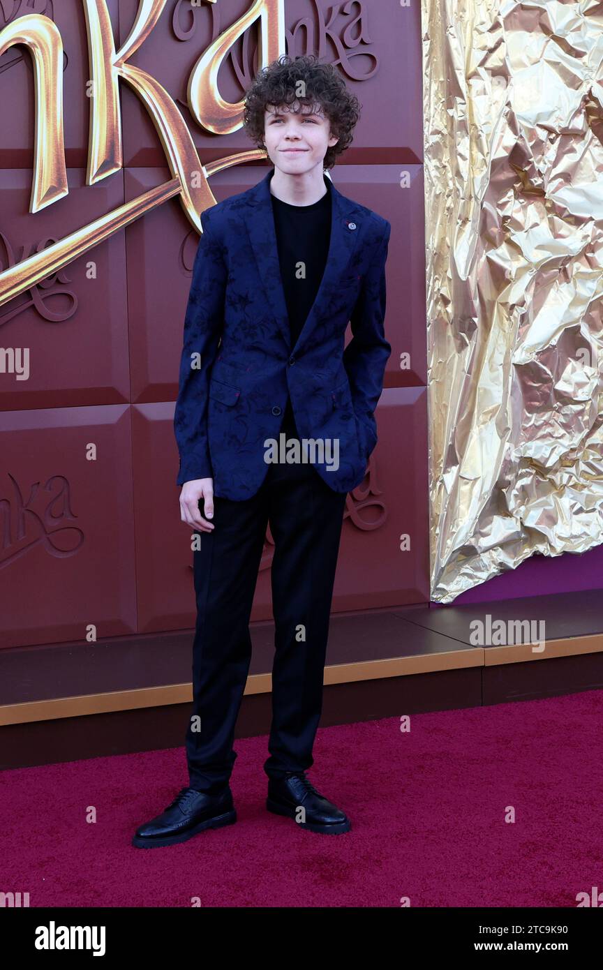 Wonka 2023 film hi-res stock photography and images - Alamy