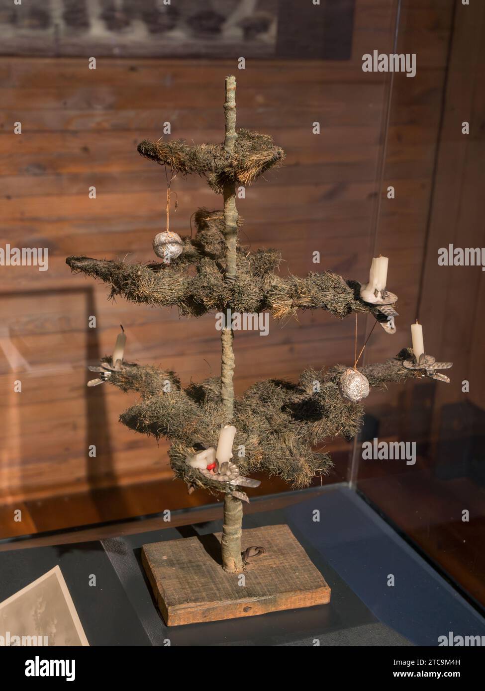 An improvised Christmas tree from WWI (German) in the International ...