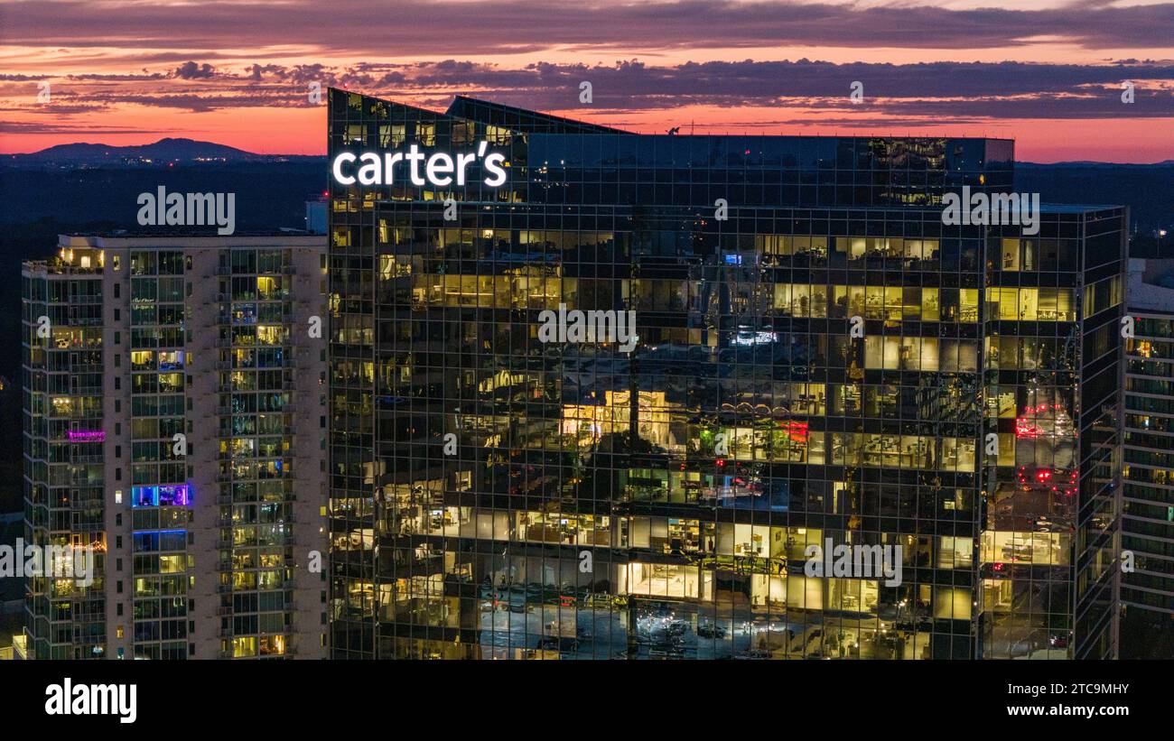 Phipps Plaza is a shopping mall in the Buckhead district of Atlanta ...