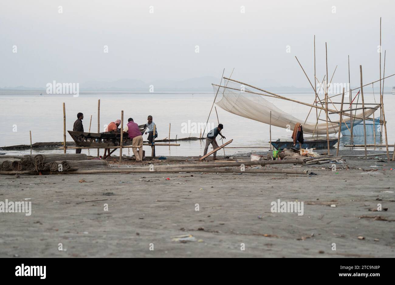 December 11, 2023: Fishermen with carpenter makes a boat in the bank of ...