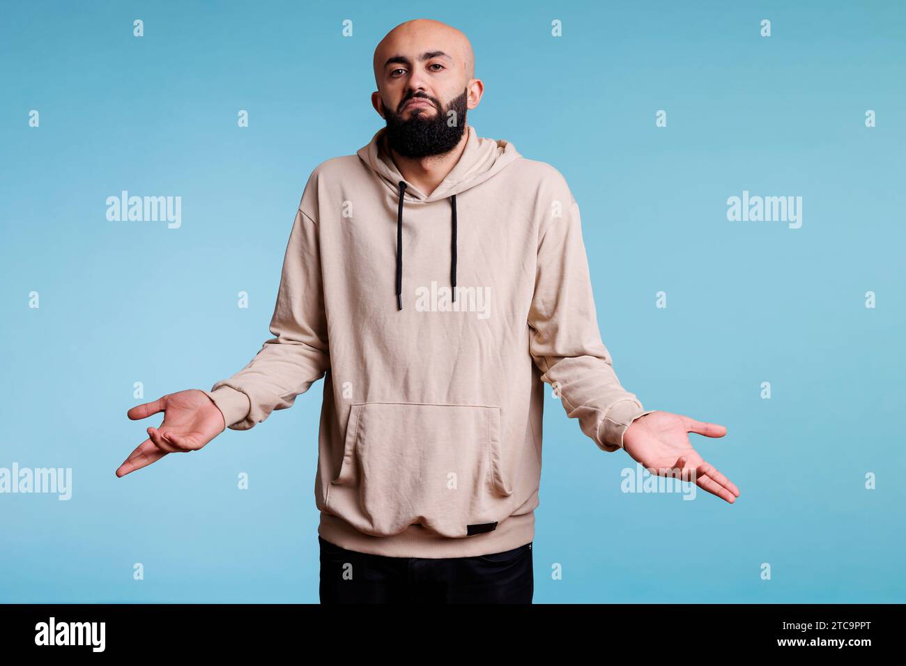 Spread spreading arms hands hi-res stock photography and images - Alamy