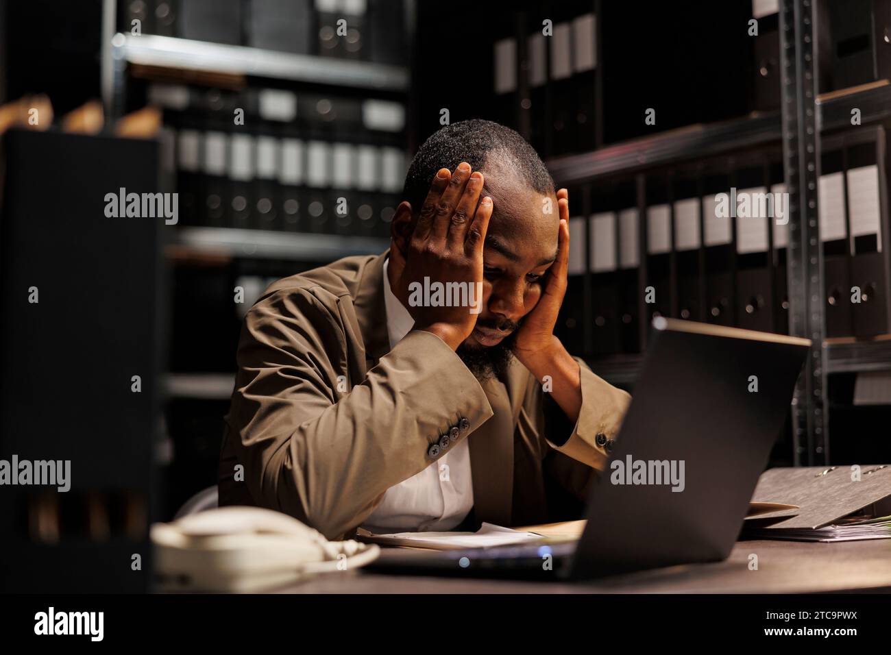 Police office hands on head hi-res stock photography and images - Alamy