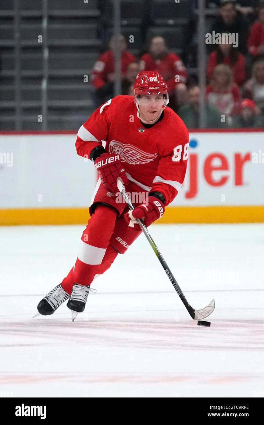Detroit Red Wings right wing Patrick Kane (88) plays against the Ottawa ...