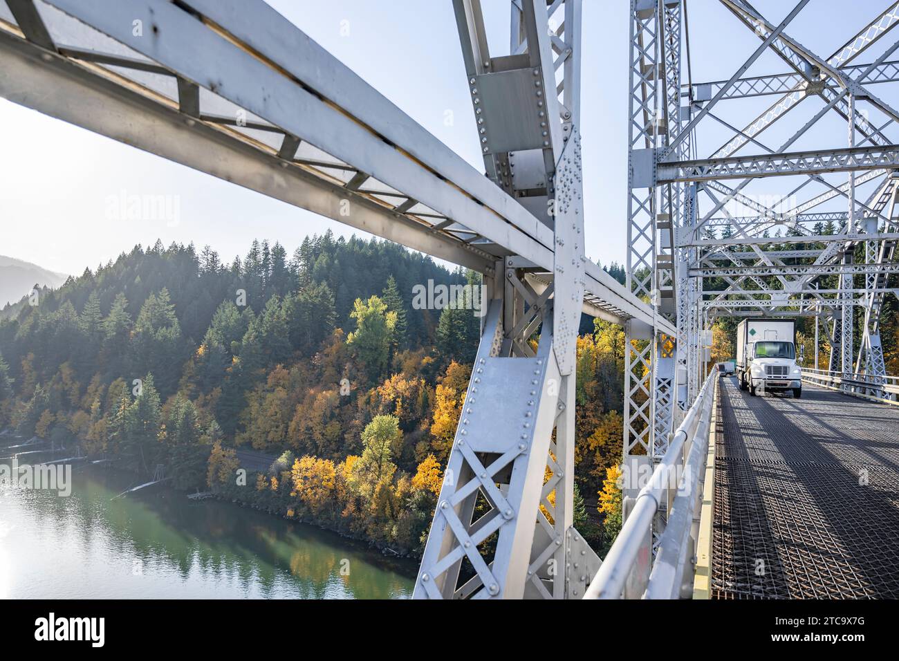 Silver rigs hi-res stock photography and images - Alamy