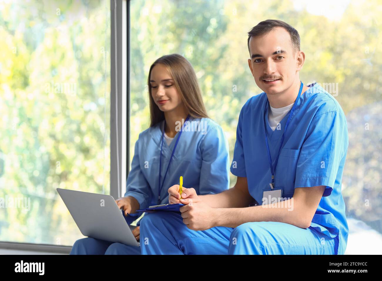 Medical students studying at university Stock Photo - Alamy