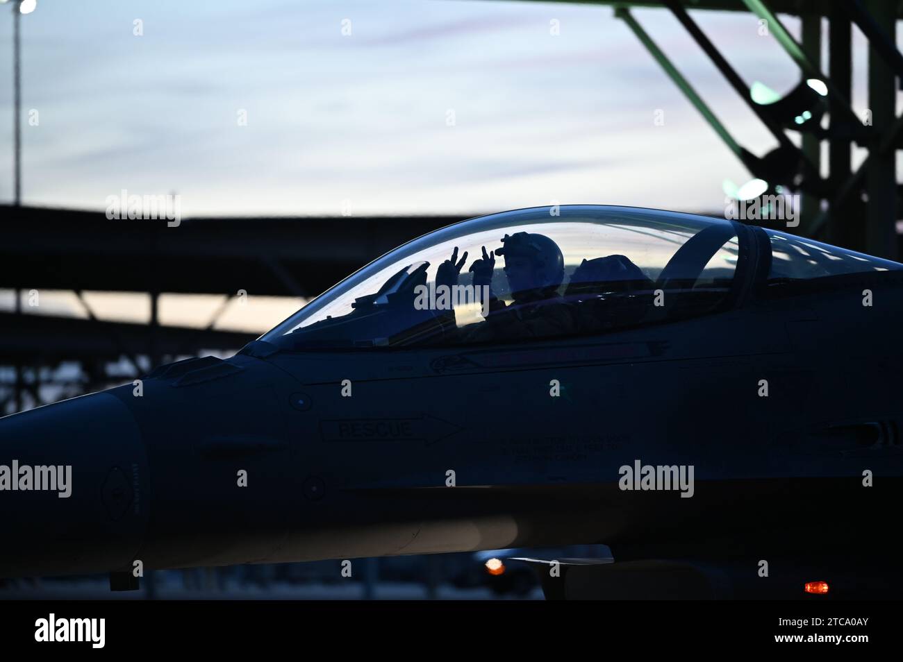 A U.S. Air Force F-16C Fighting Falcon pilot assigned to the 77th ...