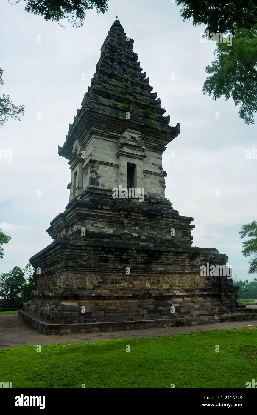 Singhasari temple hi-res stock photography and images - Alamy