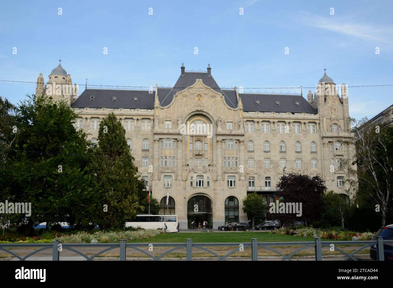 Budapest gresham palace four seasons hi-res stock photography and ...