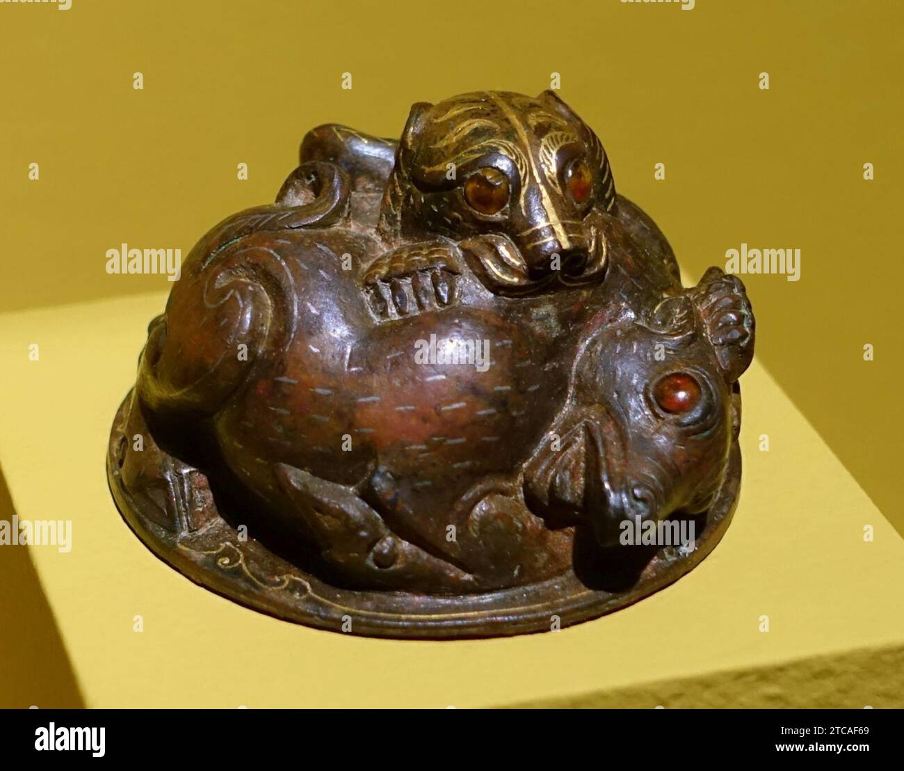Weight with Ram and Tiger, China, early Western Han dynasty, 3rd-2nd ...
