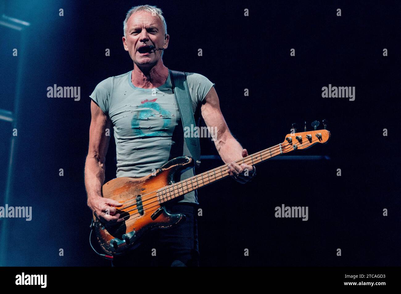 Sting milano hi-res stock photography and images - Alamy