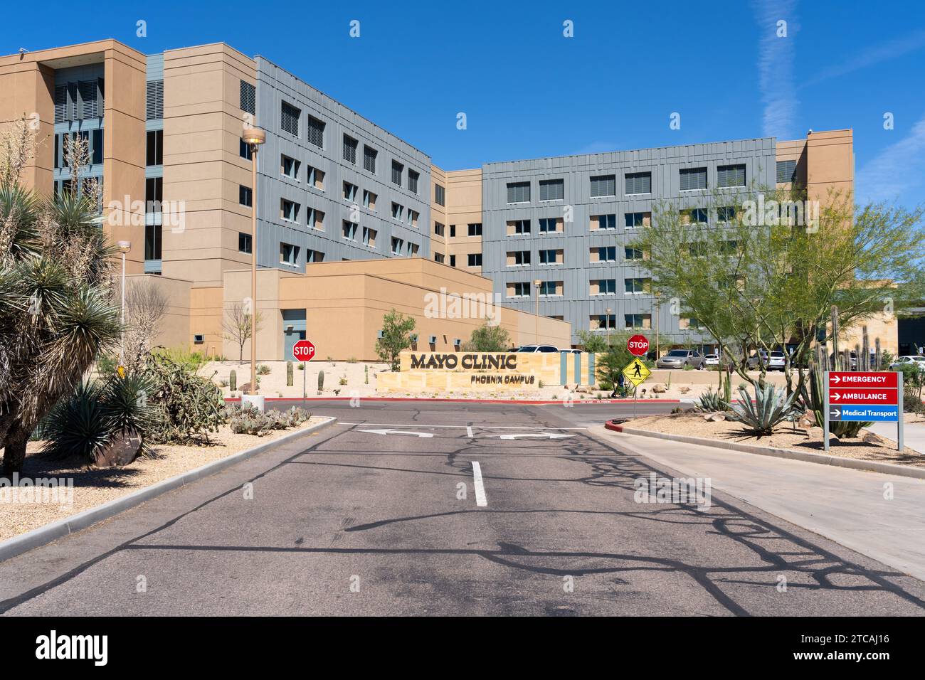 Mayo Clinic Hospital in Phoenix, Arizona, USA, May 25, 2023 Stock Photo ...