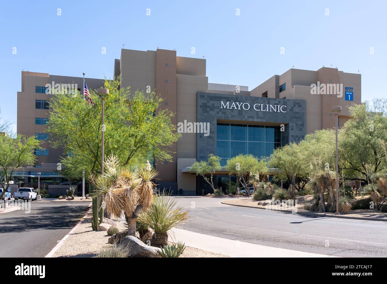 Mayo Clinic Hospital in Phoenix, Arizona, USA, May 25, 2023 Stock Photo ...