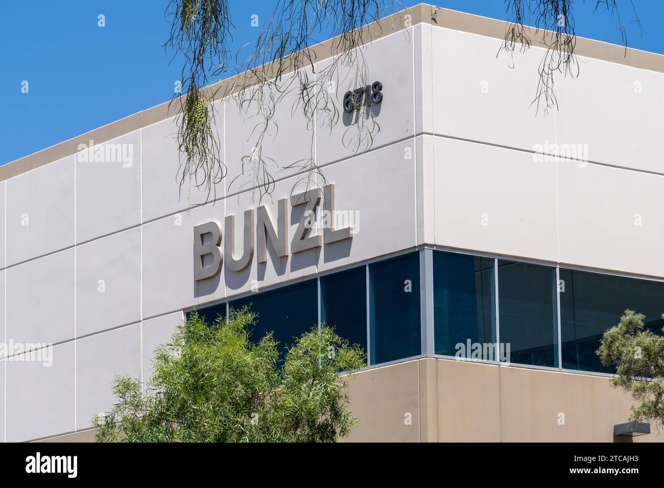 Multinational distribution hi-res stock photography and images - Alamy