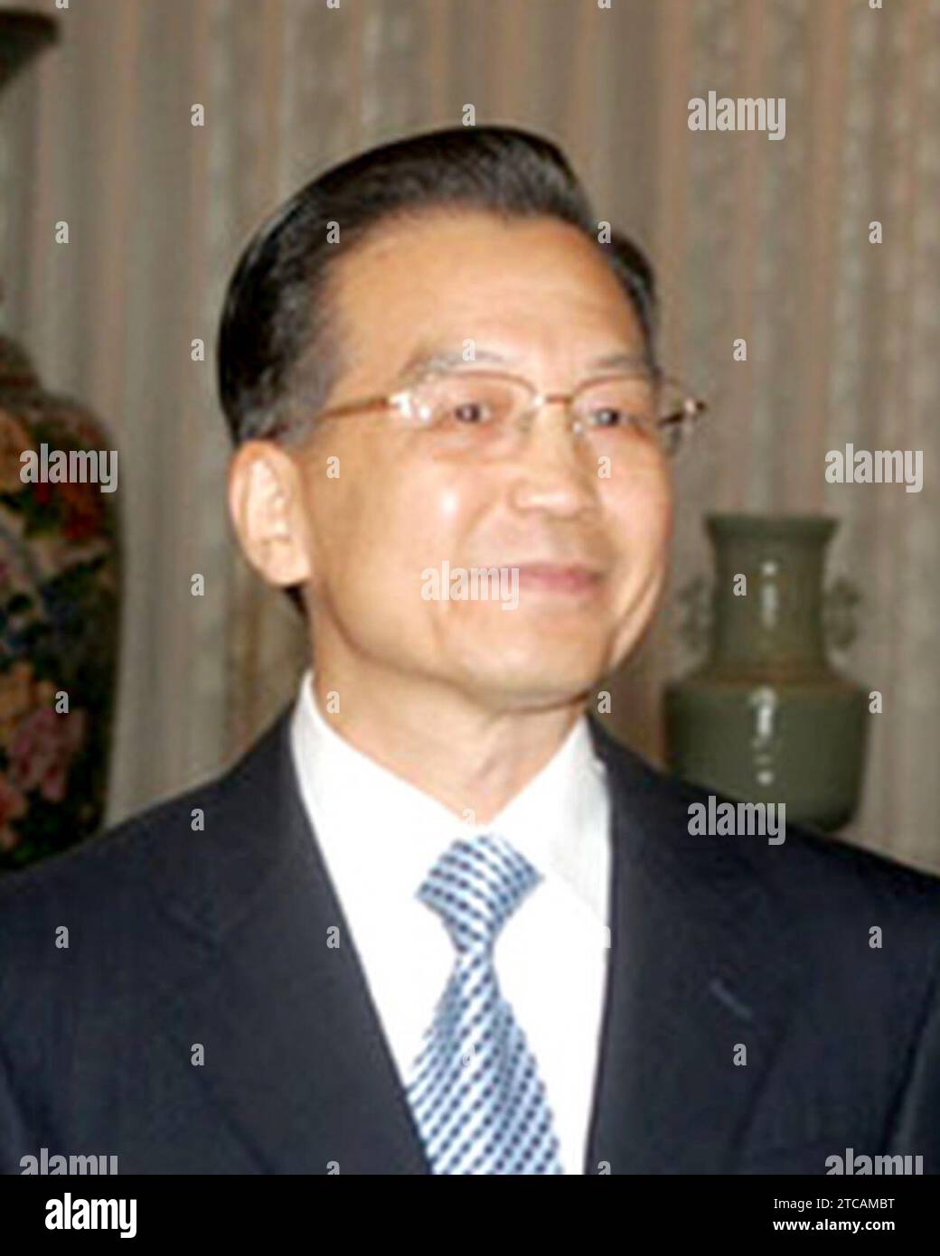 Wen jiabao hi-res stock photography and images - Alamy