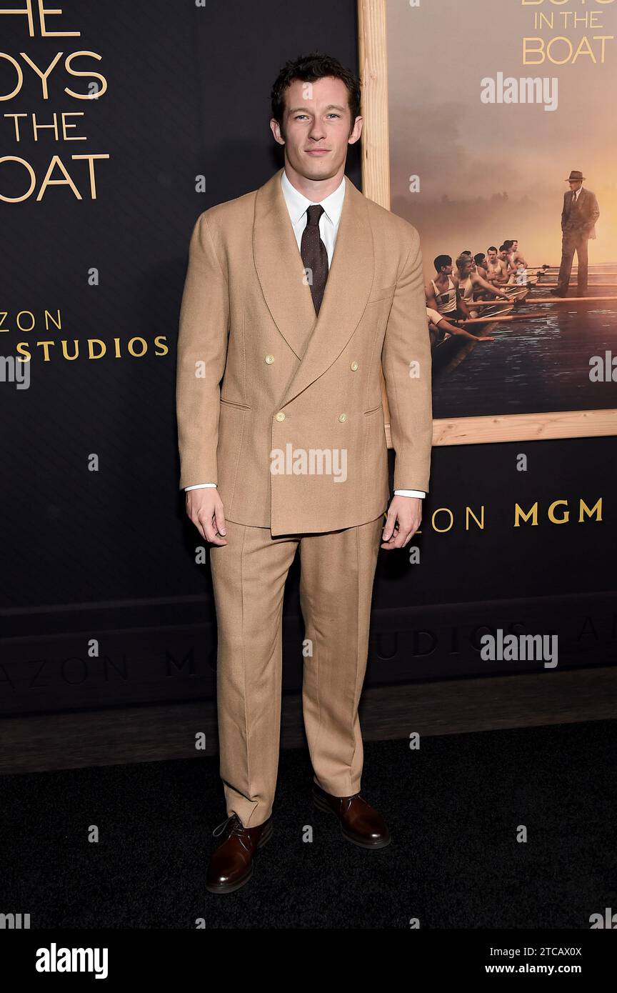 The boys in the boat callum turner hi-res stock photography and images ...