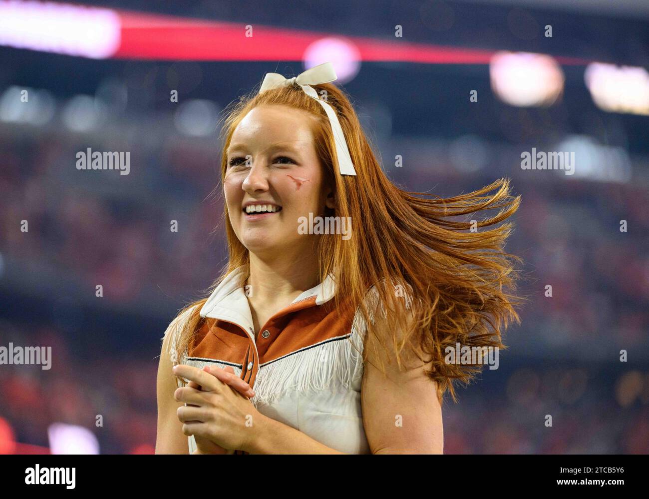 Arlington, Texas, USA. 2nd Dec, 2023. Texas Longhorns cheerleader ...
