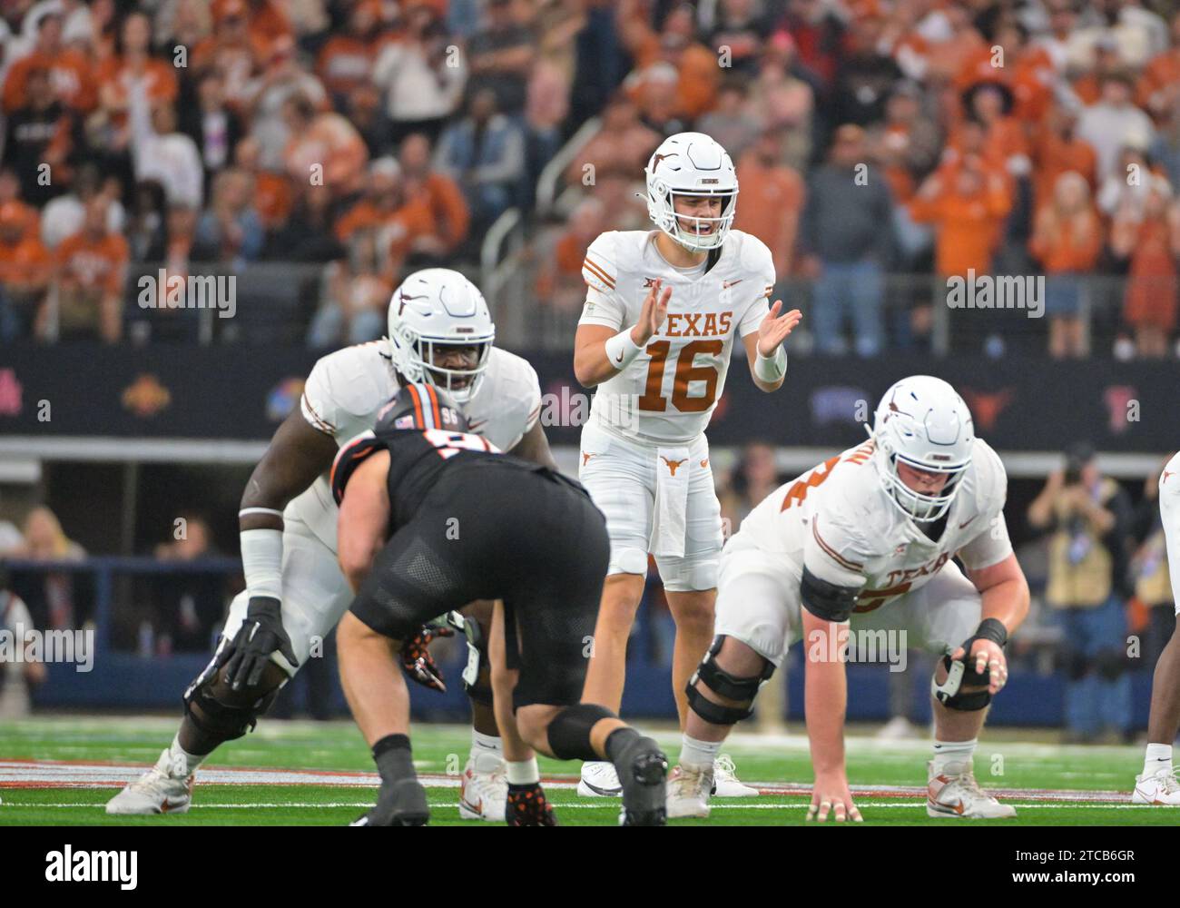 Arch manning texas hi-res stock photography and images - Alamy