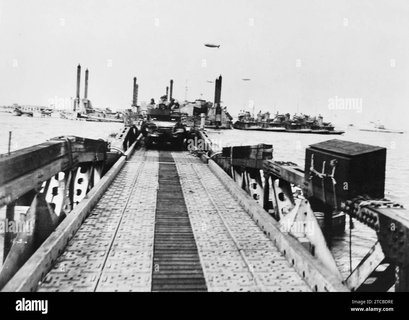 Whale floating roadway, Mulberry harbour system, Normandy Invasion ...