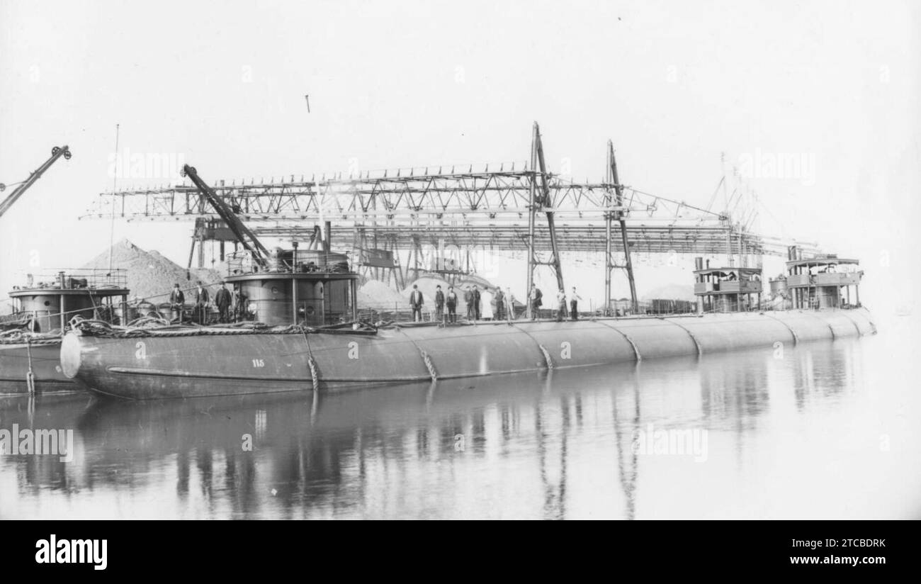 Whaleback Barge 115 Stock Photo - Alamy