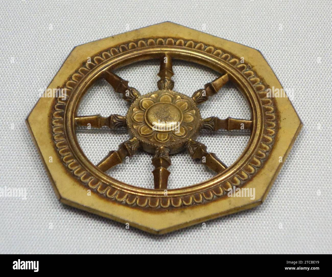 Wheel-shaped Buddhist ritual instrument, Kamakura period, 13th century ...