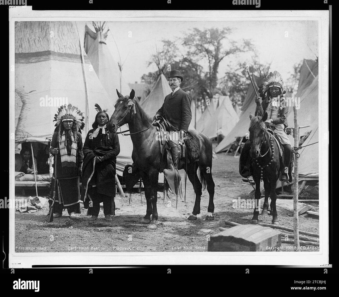 White Hawk, Left Hand Bear, Fredireck C. Cummins, Chief Black Heart Stock Photo - Alamy