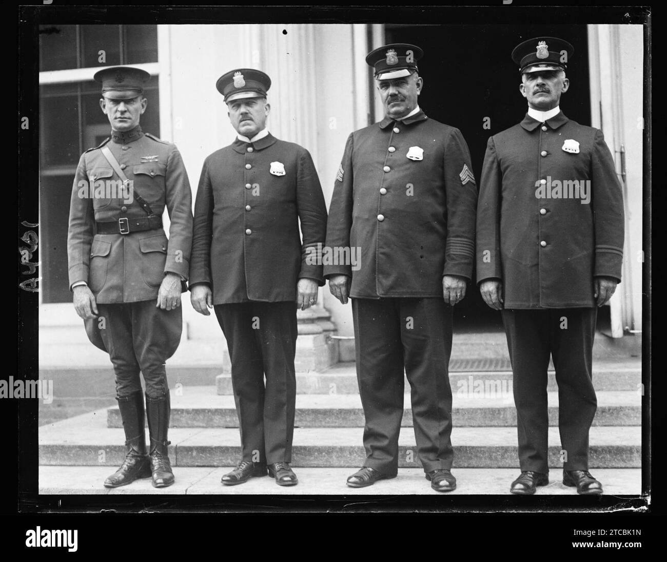 White House police force new officers. Lft to rt.- (...) O. Baldinger ...