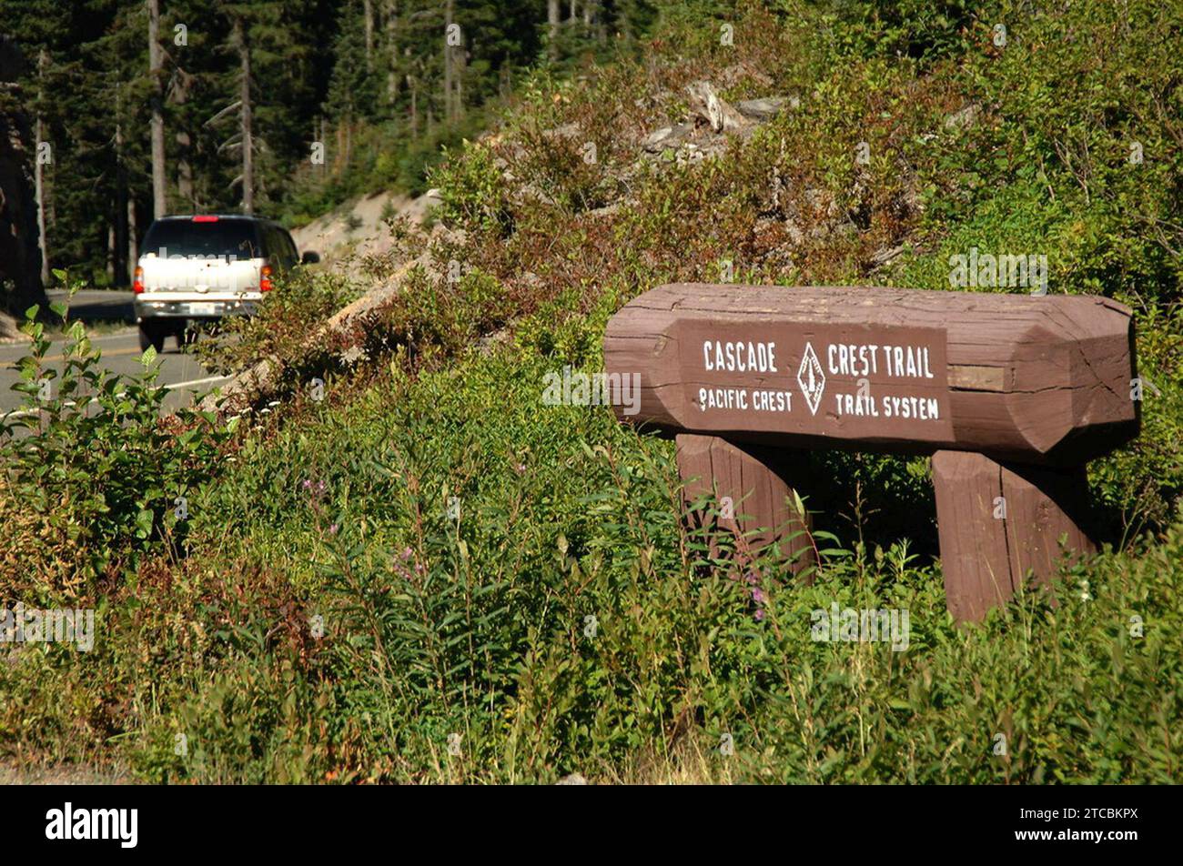 White Pass Scenic Byway - Pacific Crest Trail Crossing the White Pass ...