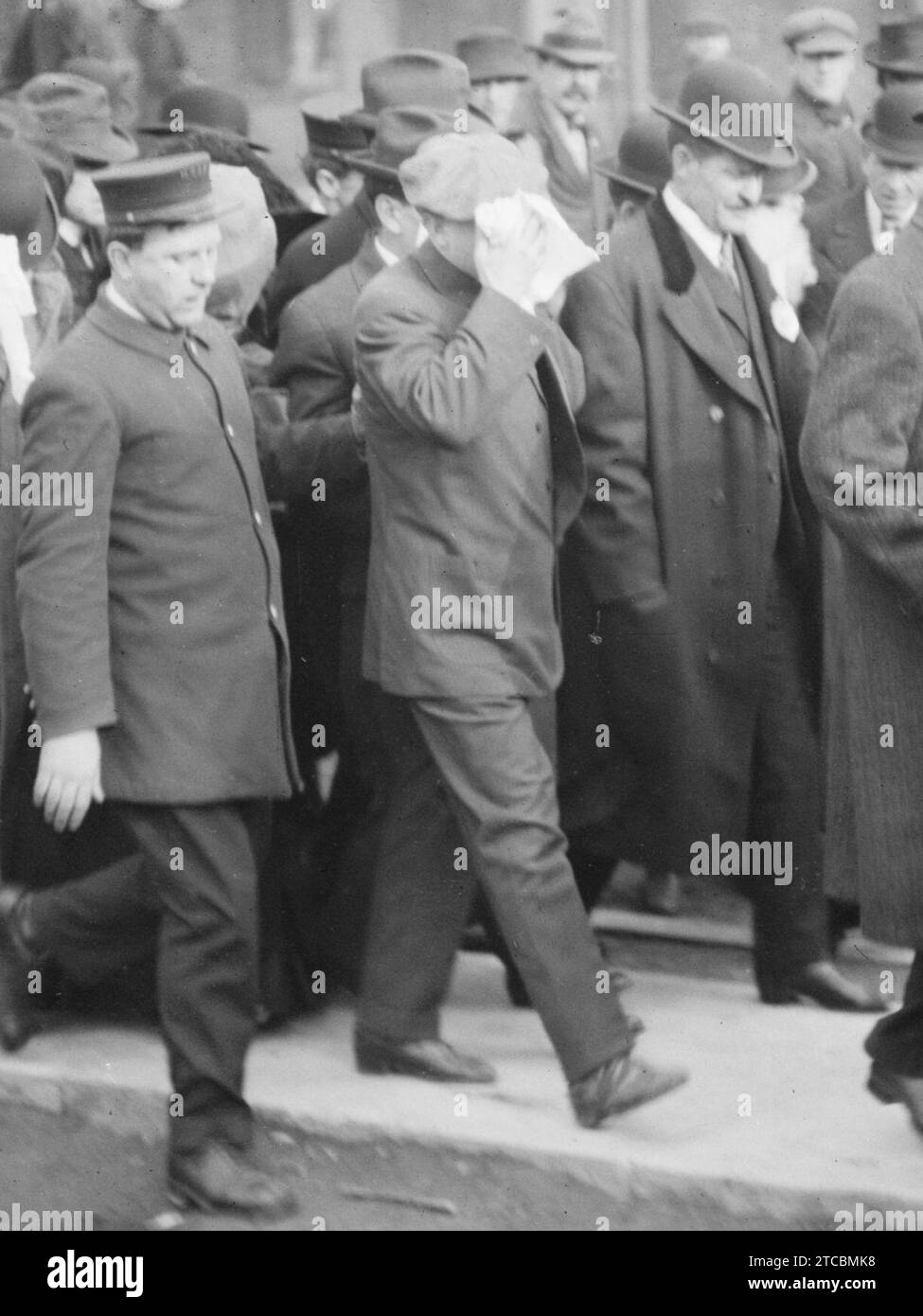 Whitey Lewis arriving at Sing Sing in 1912 Stock Photo - Alamy