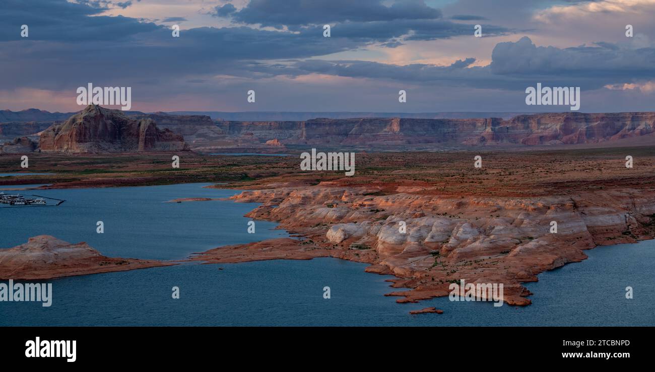 Stunning landscape expansive terrain hi-res stock photography and ...