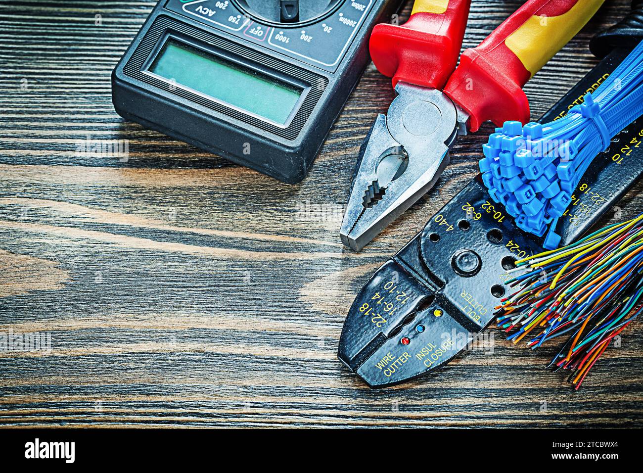 Electrician voltmeter cable hi-res stock photography and images - Alamy