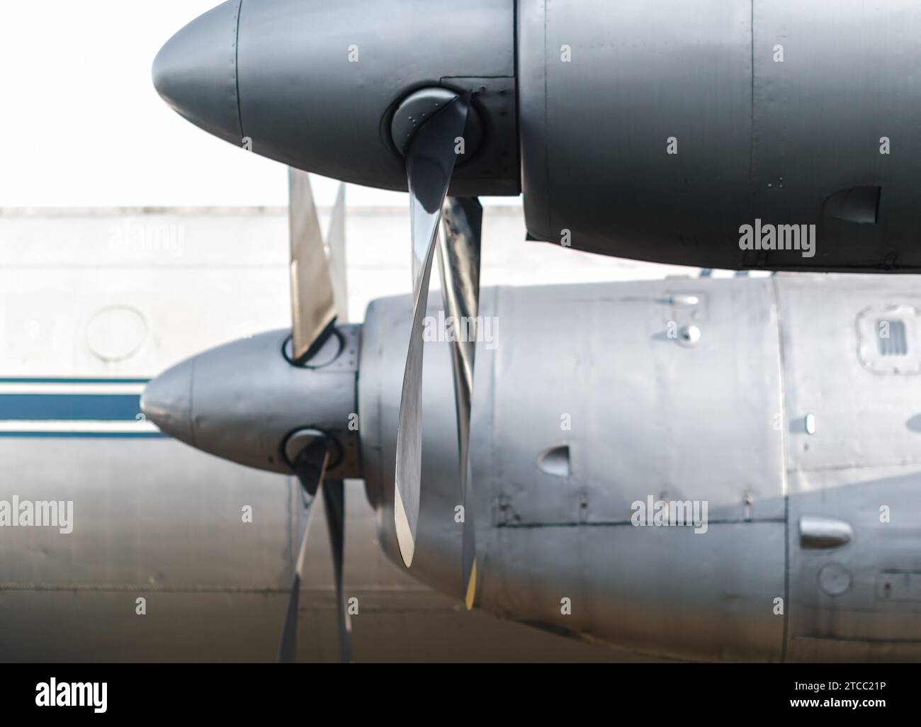 Propeller engine propeller hi-res stock photography and images - Alamy