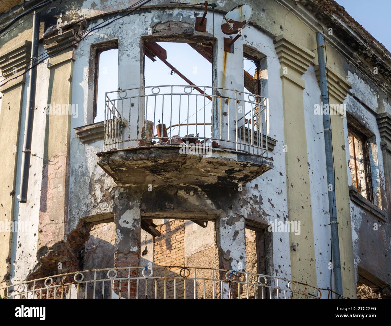 Burnt house hi-res stock photography and images - Alamy