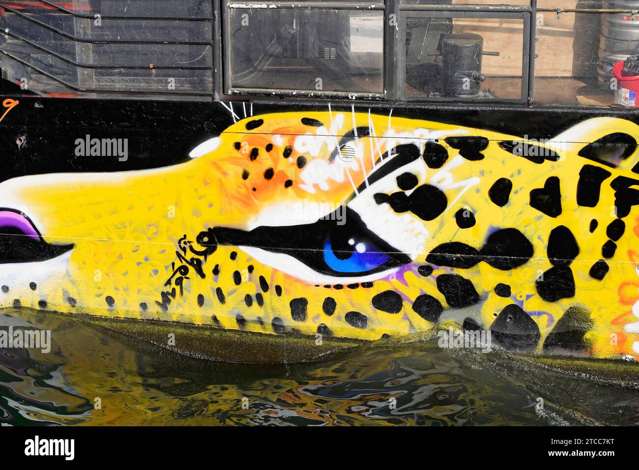 Graffiti on the Canal, Canal Saint, Martin, shipping canal in the east ...