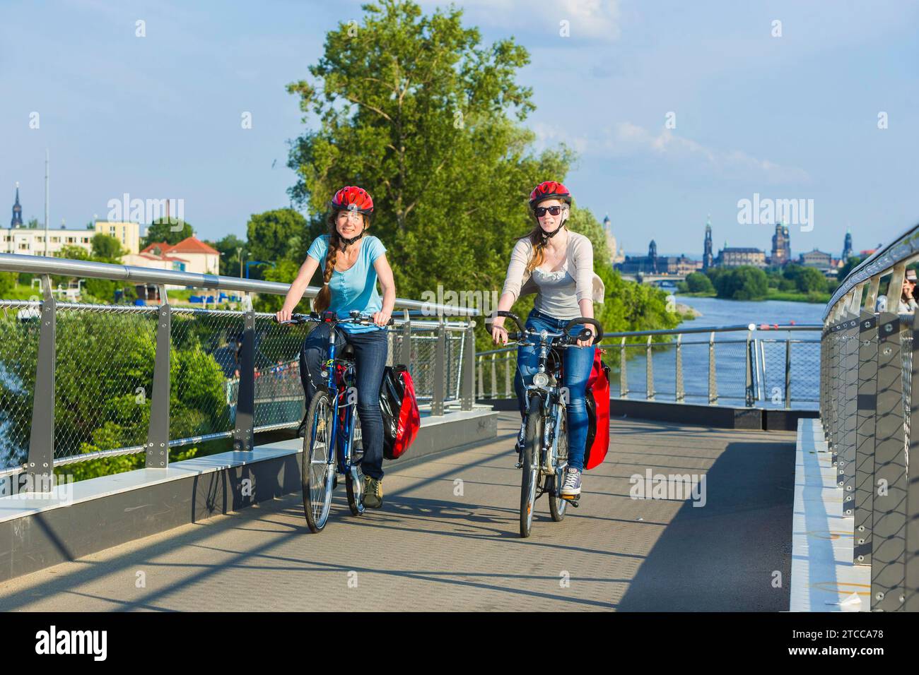 Elbe Cycle Route in Dresden Stock Photo - Alamy