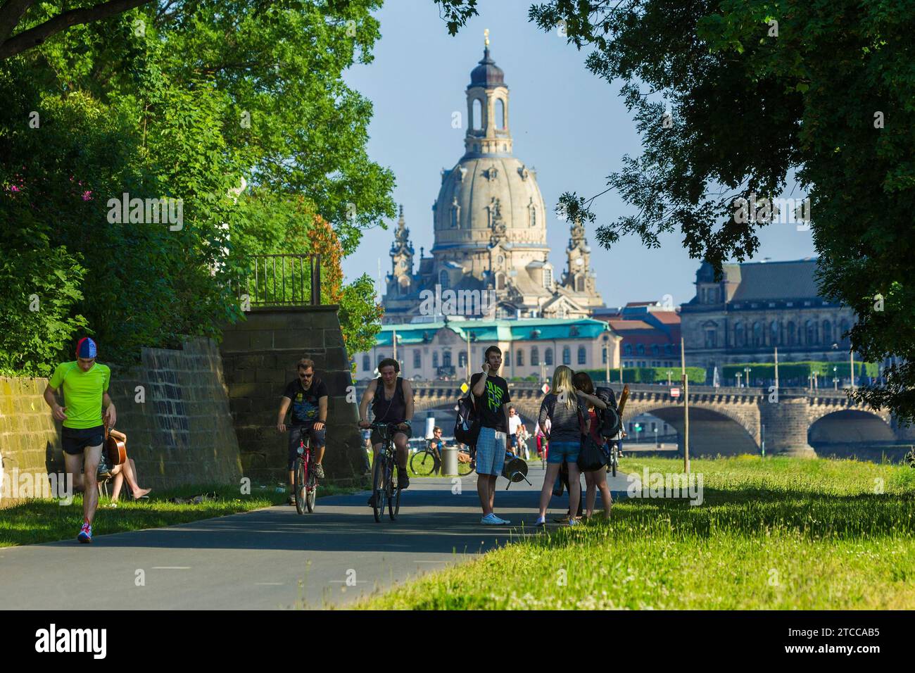 Elbe Cycle Route in Dresden Stock Photo - Alamy
