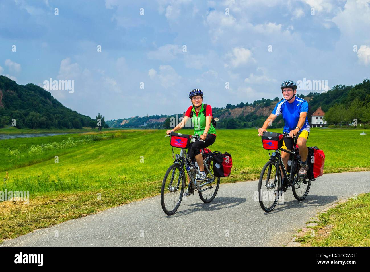 Elbe Cycle Route in Meissen Stock Photo - Alamy