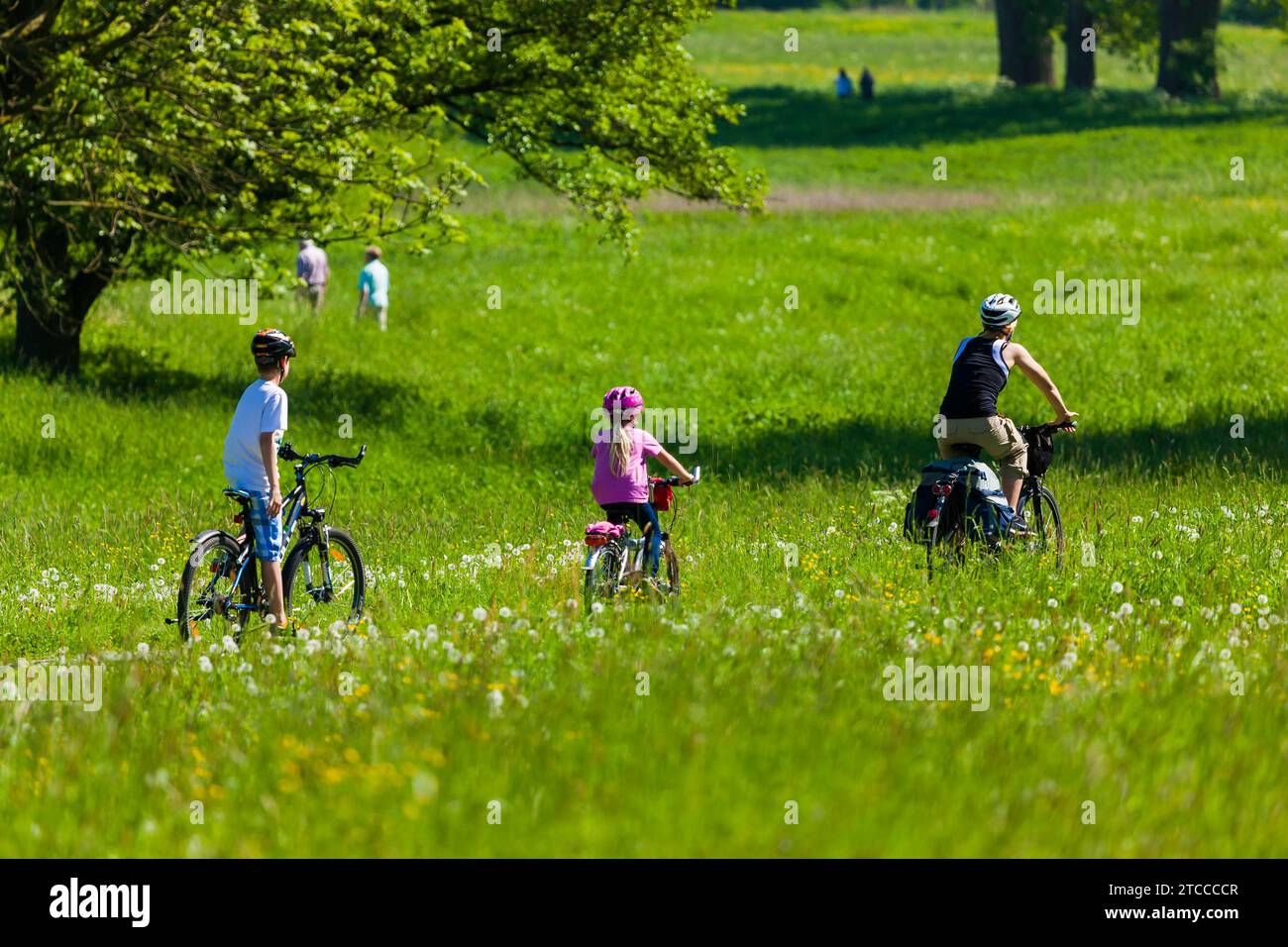 Cycle tour route hi-res stock photography and images - Alamy